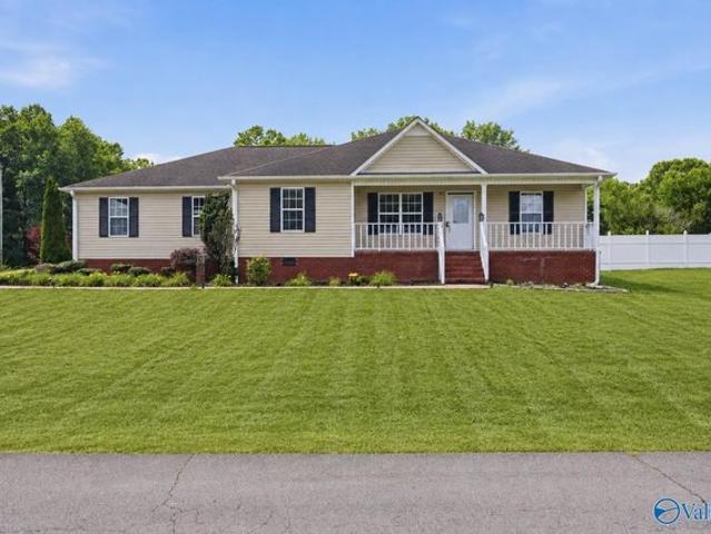 40 Temple Xing, Arab, AL 35016