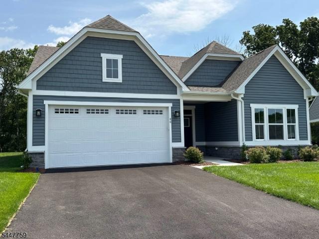 40 Thomas Knoll Blvd