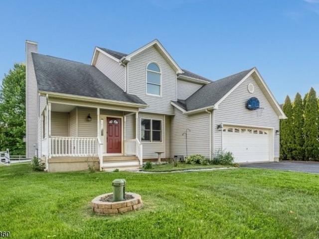 40 Thatcher Ave, Franklin Twp, NJ 08886
