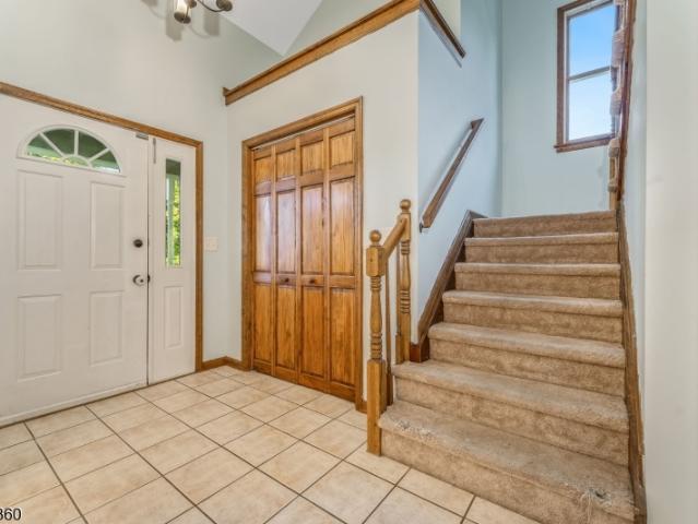 40 Thatcher Avenue