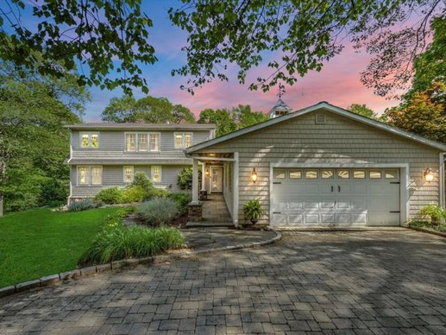 40 Thunder Hill Ln, Ridgefield, CT 06877