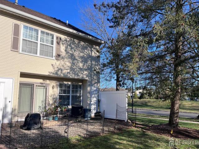 40 Townsend Court