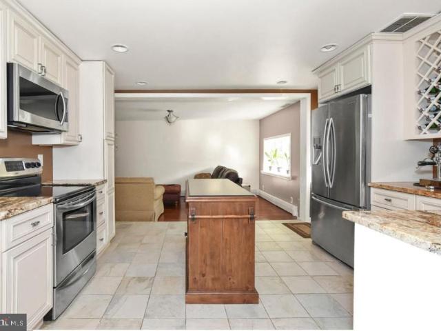 40 Trent Road, Wynnewood, US, PA