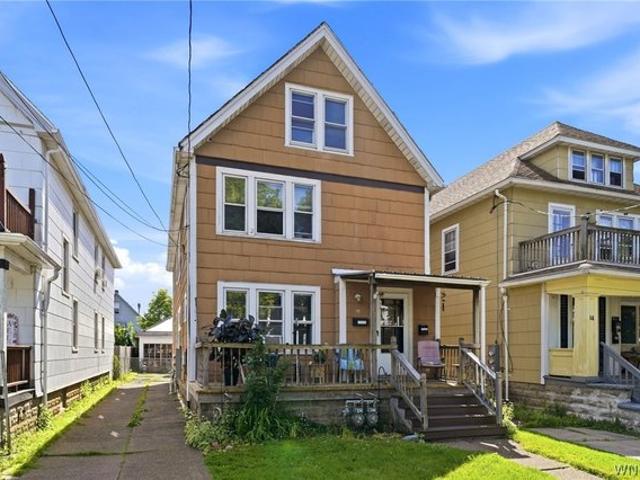 40 Ullman St, Buffalo, NY 14207