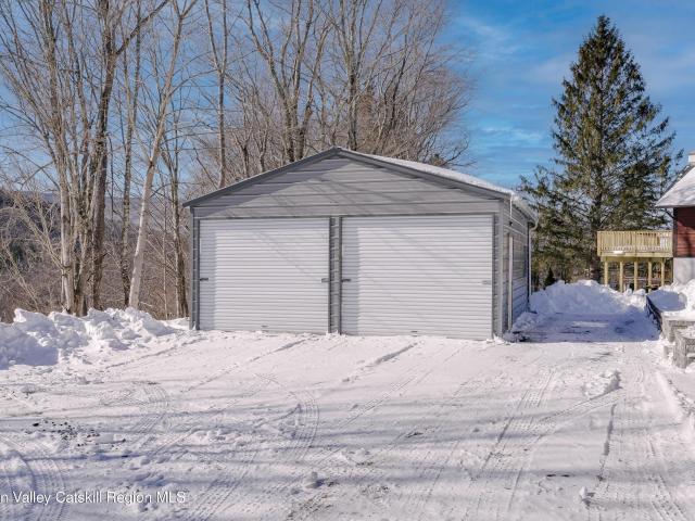 40 Van Drive