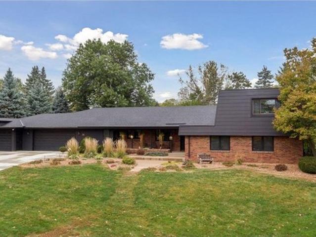 40 Valley Ln, Hastings, MN 55033