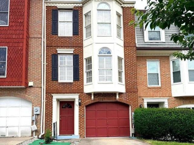 40 Victoria Sq, Frederick, MD 21702