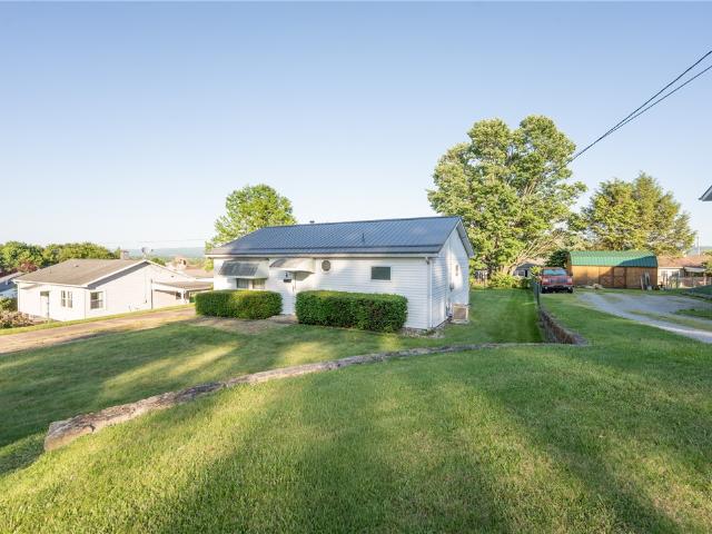 40 Viewmont Dr