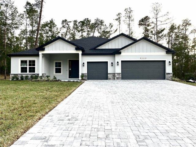 40 Village Center Dr, Homosassa, FL 34446