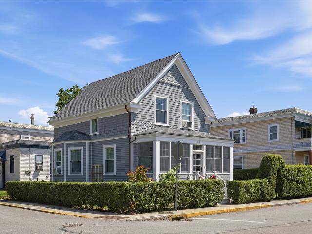 40 W Narragansett Avenue