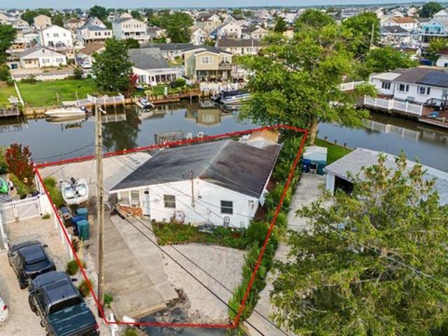 40 W Brig Dr, Little Egg Harbor, NJ 08087