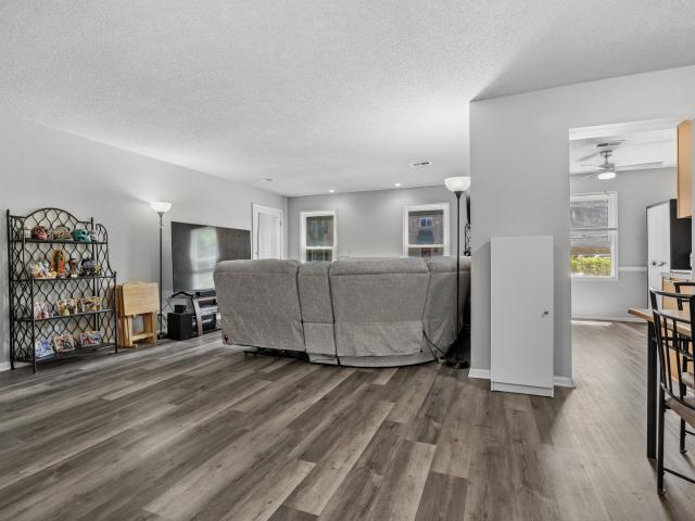 40 W Fern Court # 120