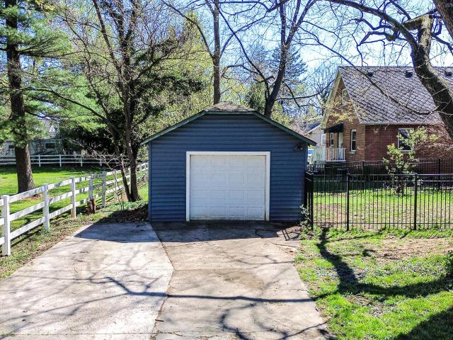 40 W Lincoln Street
