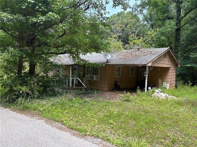 40 Walker Dr, Fayette, AL 35555