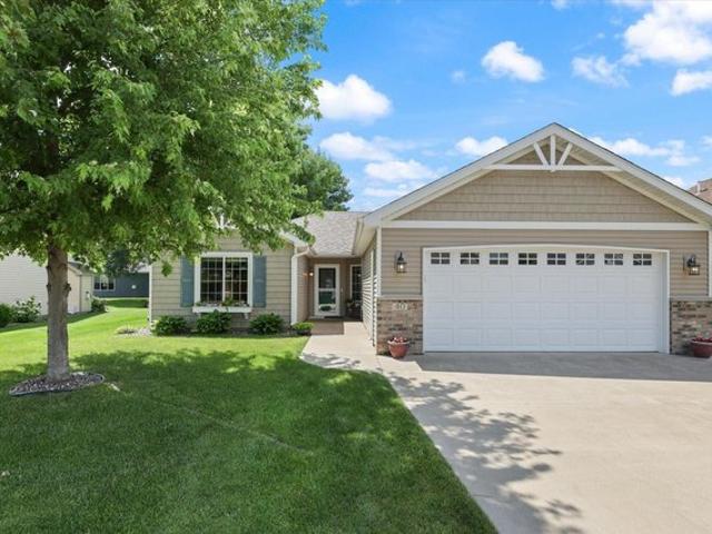 40 Waterford Ln, Waite Park, MN 56387