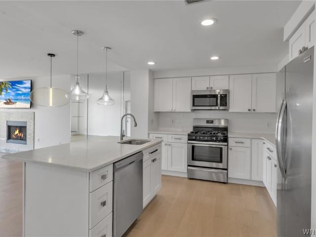 40 Waterfront Circle # 306