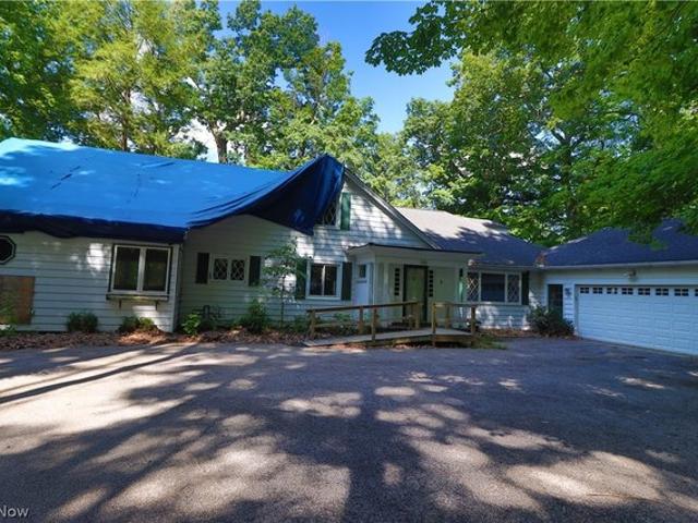 40 Wintergreen Hill Dr, Painesville, OH 44077