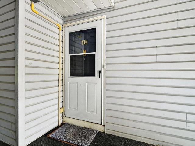 40 Willow Court