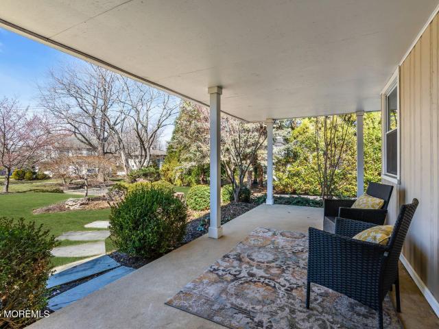 40 Willow Drive