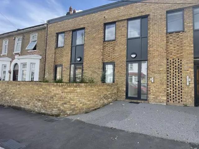 40 Wilmot Road, London, E10 5LU, United Kingdom | 3 bed apartment for rent #167220474 | Rentberry