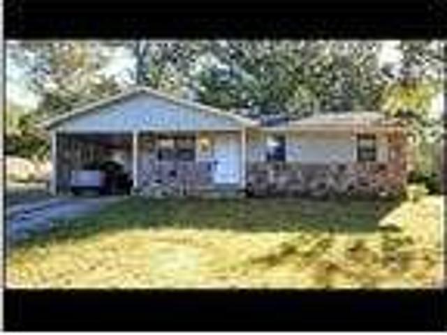 40 Woodbriar Drive