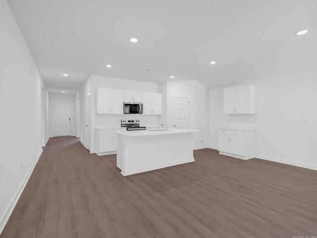 40 Wolfsbridge Loop