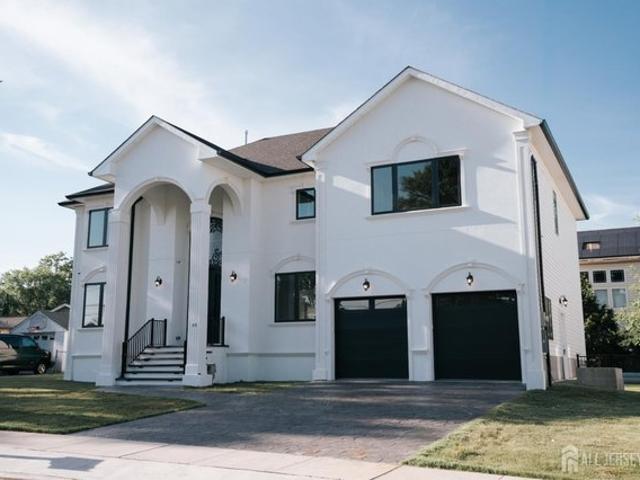 40 Wright St, Iselin, NJ 08830