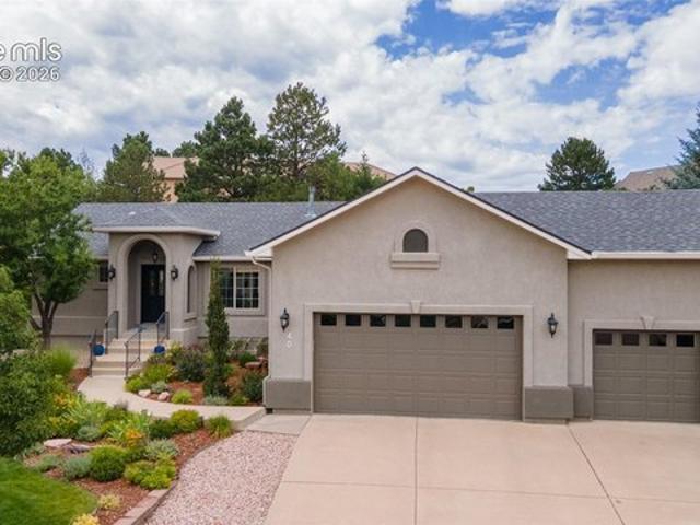 40 Wuthering Heights Dr, Colorado Springs, CO 80921