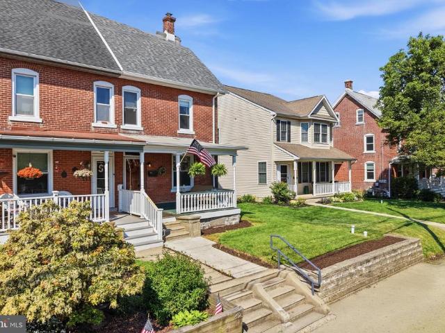 40 Adams Avenue