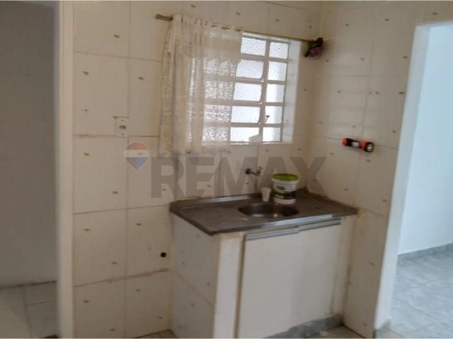 40 Área Útil Casa Alugar, 1 Dormitórios localizado em Rua Joaquim Oliveira Freitas, 458 Paralela a Av. Elísio Cordeiro de Siqueira Vila Mangalot, São Paulo, São Paulo, 05133000 | Brasil
