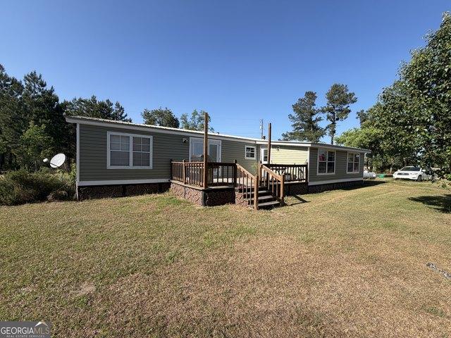 40 Azalea Dr, Hazlehurst, GA 31539