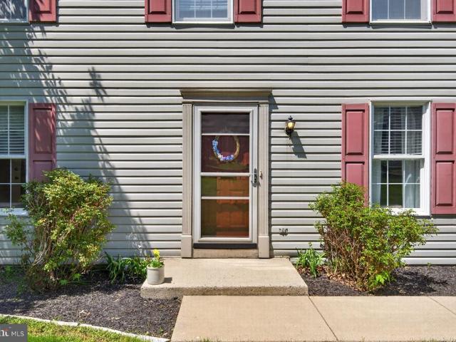 40 Battens Circle