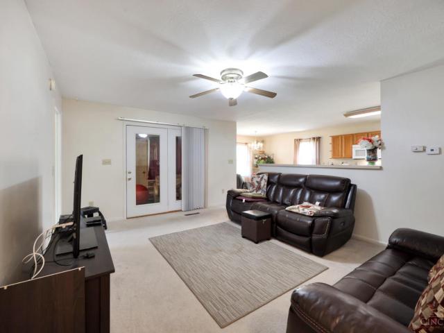 40 Benchway Court