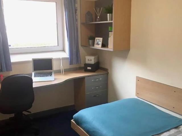 40 Bedroom Shared Living/roommate Liverpool Liverpool LS90592915