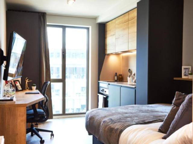 40 Bedroom Shared Living/roommate Nottingham Nottingham LS90561386