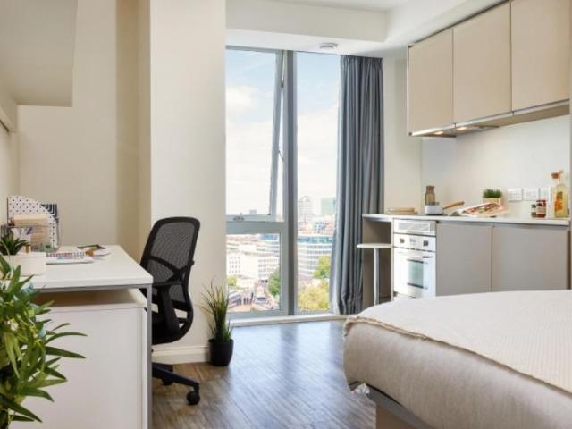 40 Bedroom Shared Living/roommate Sheffield Sheffield LS90561380