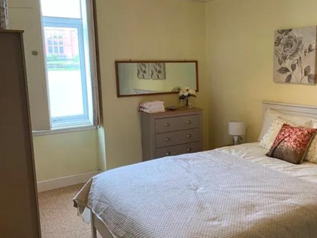 40 Blantyre Street, Glasgow, G3 8AR, United Kingdom | 2 bed apartment for rent #167380397 | Rentberry