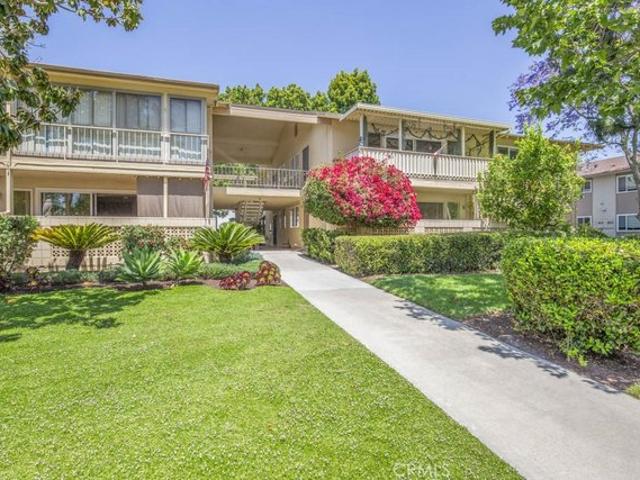 40 Calle Aragon Unit T, Laguna Woods, CA 92637