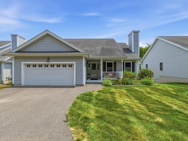 40 Carriage Ln Unit 4, Brunswick, ME 04011