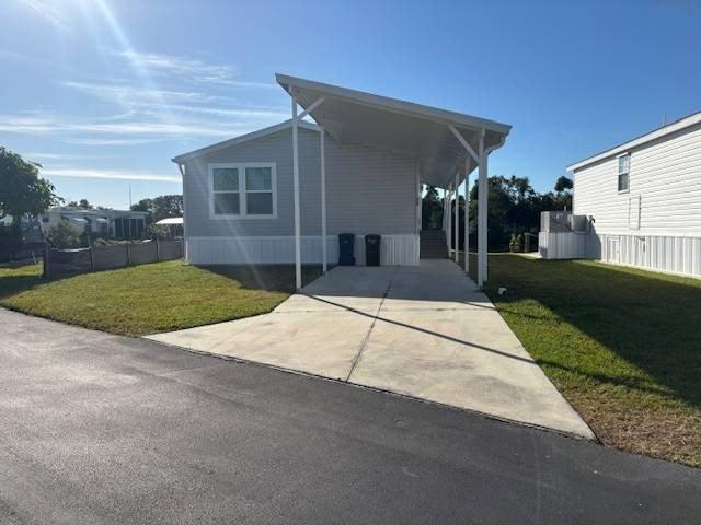 40 Channel Ln, Fort Myers, FL 33905