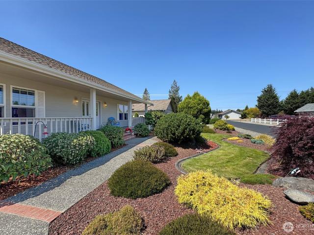 40 Cherrywood PL