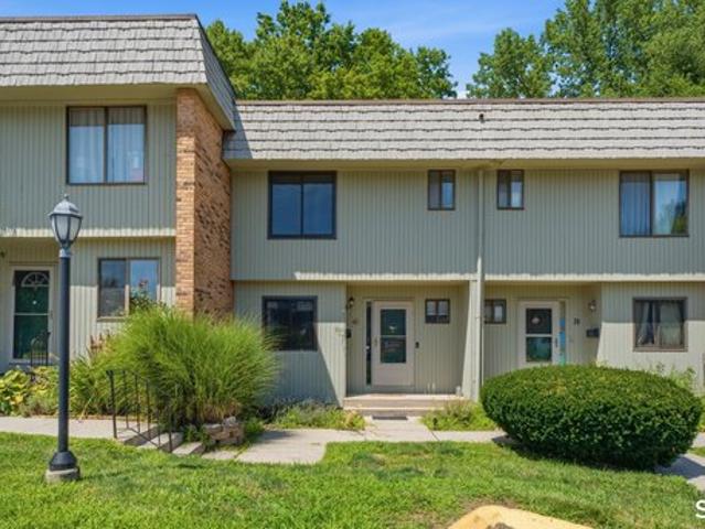 40 Chestnut Ct Unit 40, Cromwell, CT 06416