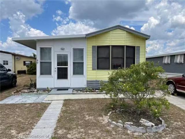 40 CIRCLE RDG, LAKE PLACID, FL 33852 Mobile Home For Sale MLS.