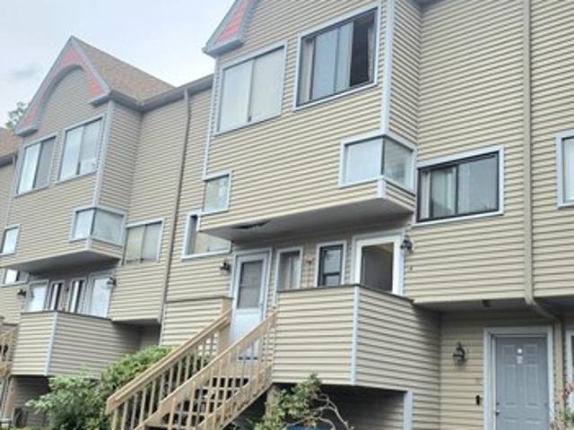 40 Crest St Apt 14, West Haven, CT 06516