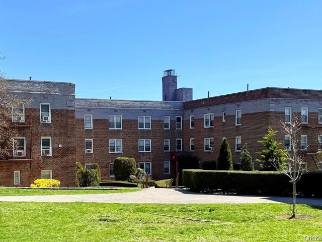 40 Davenport Ave, Unit 2K, New Rochelle, NY 10805 | MLS #985790