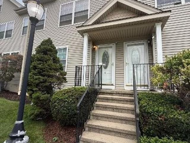 40 Division St Unit 6, Danbury, CT 06810