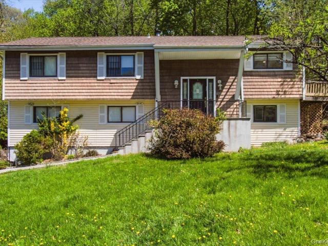40 Donald Dr, Hastings on Hudson, NY 10706 | MLS #992422
