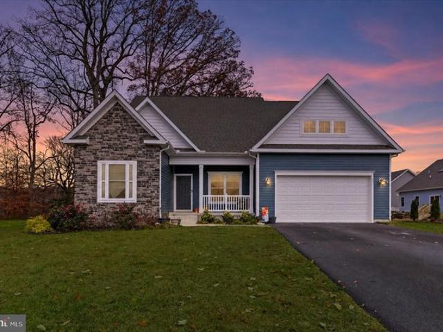 40 Doc Ct, Felton, DE 19943