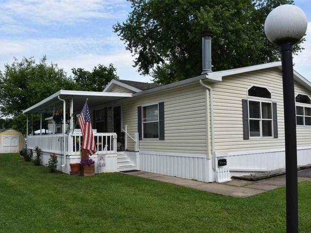 40 Dogwood Dr, Richmond, IN 47374