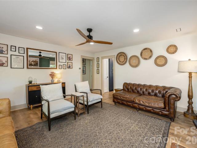 40 Dove Haven Lane